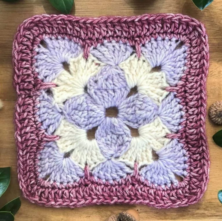 10 3 Color Granny Square Pattern Free & PDF Download 2025